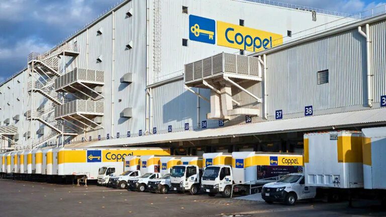 ¿Cuánto vale la empresa Coppel y cuántas tiendas tiene?