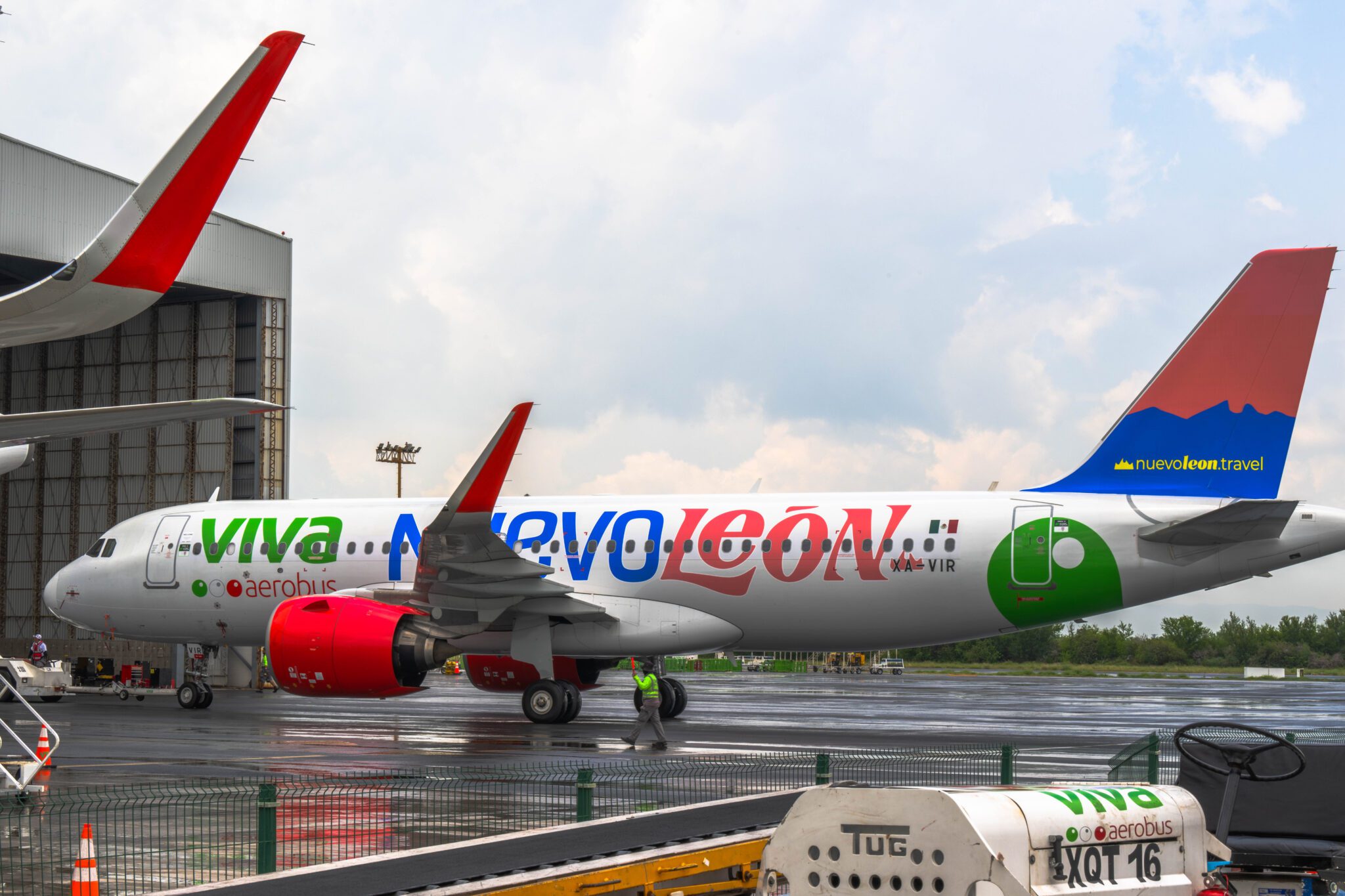 Viva Aerobus presenta su avión inspirado en Nuevo León - PLAYERS