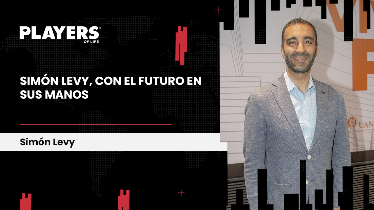 Simón Levy, con el futuro en sus manos