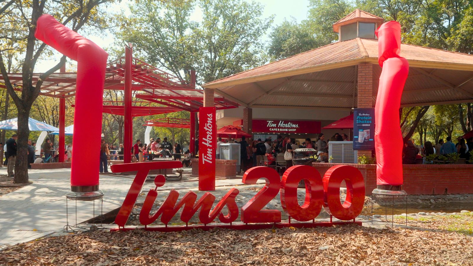 Tim Hortons inaugura su tienda 200 y transforma el paisaje de Parque ...